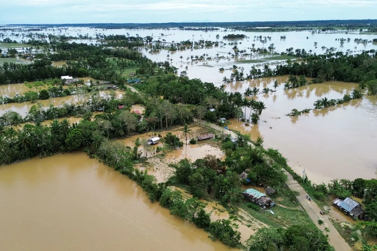 Typhoon Egay batters northern Luzon | ABS-CBN News