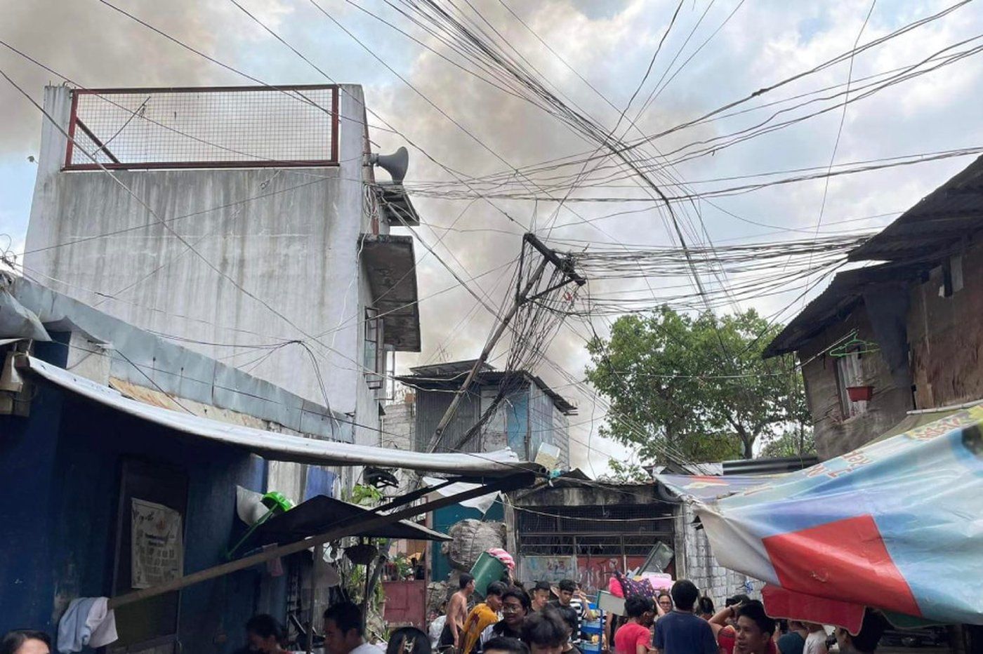 2 bata, patay sa sunog sa Mandaluyong | ABS-CBN News