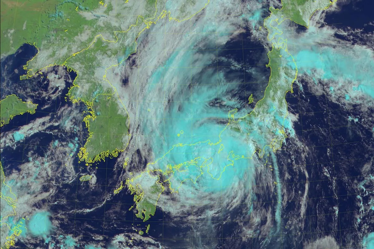 Typhoon Lan makes landfall in Japan | ABS-CBN