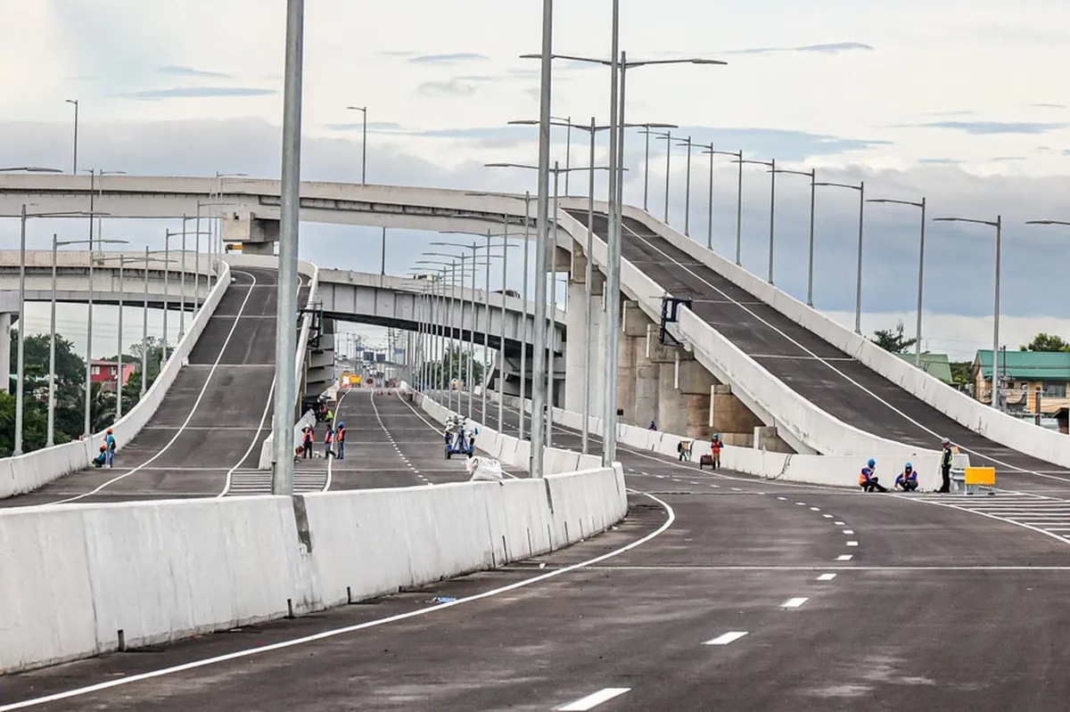NLEX-SLEX connector road to be inaugurated before Holy Week: DPWH chief ... NLEX-SLEX connector road to be inaugurated before Holy Week: DPWH chief ...