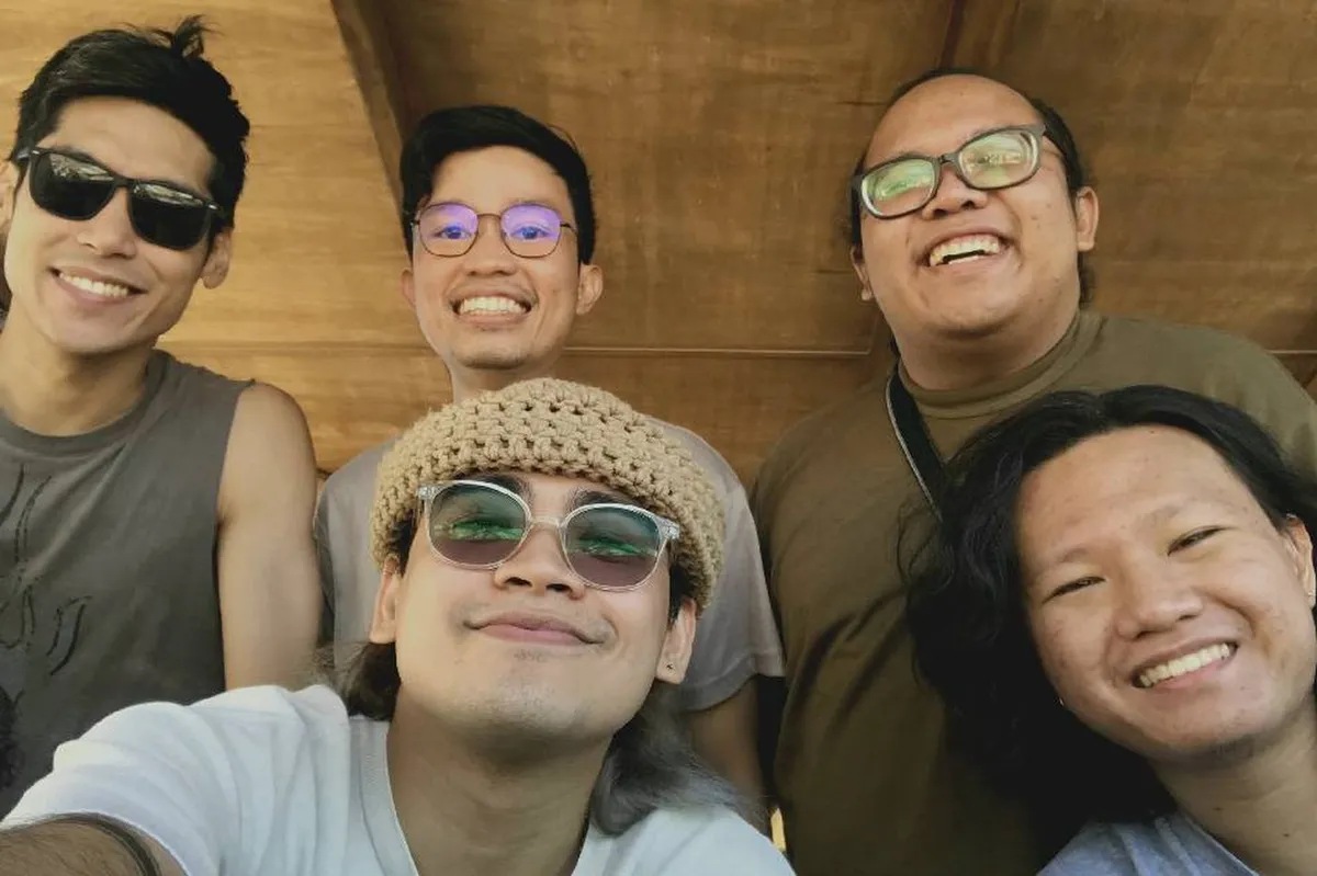 ‘Si Ben nga pala’: Munimuni introduces new member | ABS-CBN Entertainment