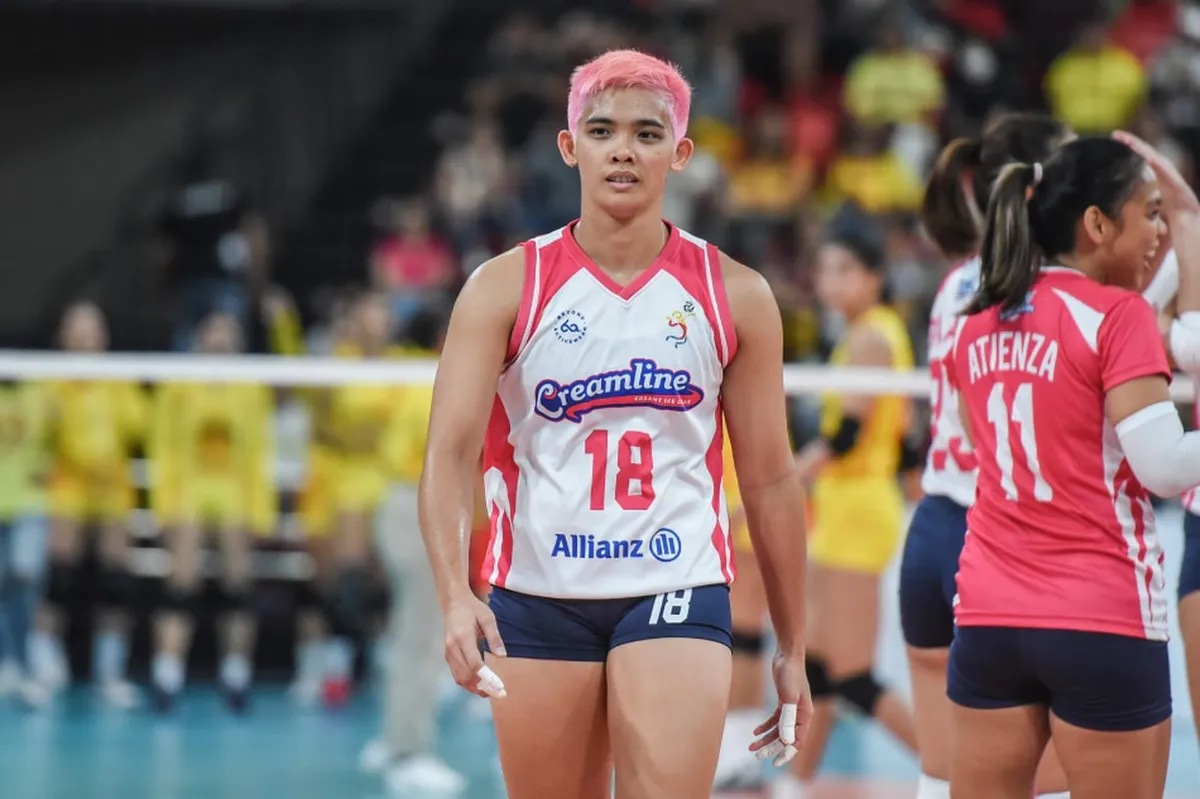 PVL: Tots Carlos lifts MVP trophy anew, ties Valdez's record | ABS-CBN ...