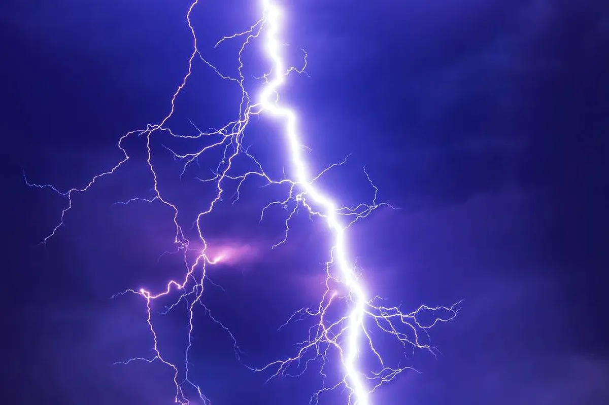 2 menor de edad patay matapos tamaan ng kidlat sa General Trias, Cavite | ABS-CBN News