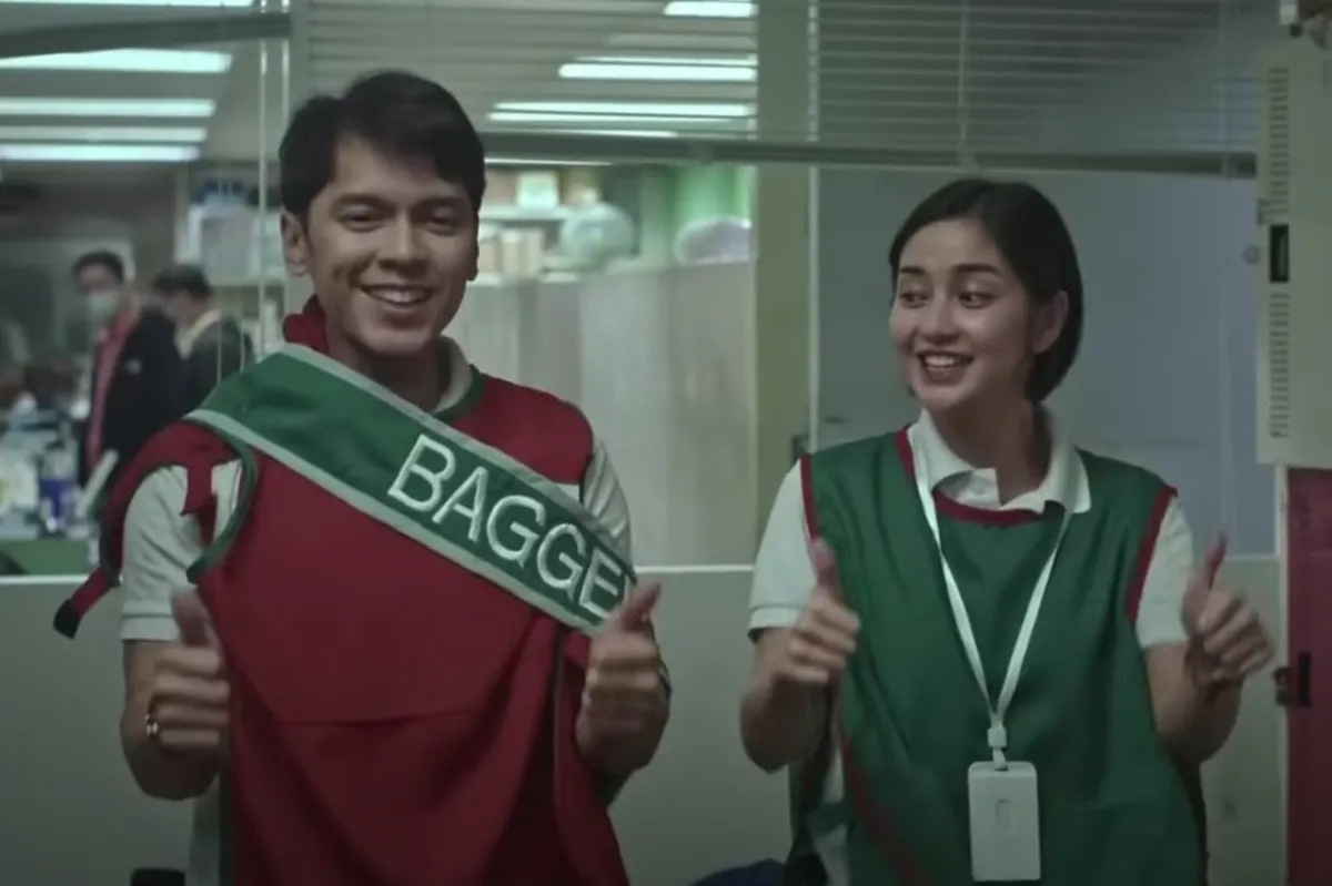 Movie review: Pragmatic love in 'Third World Romance' | ABS-CBN Entertainment