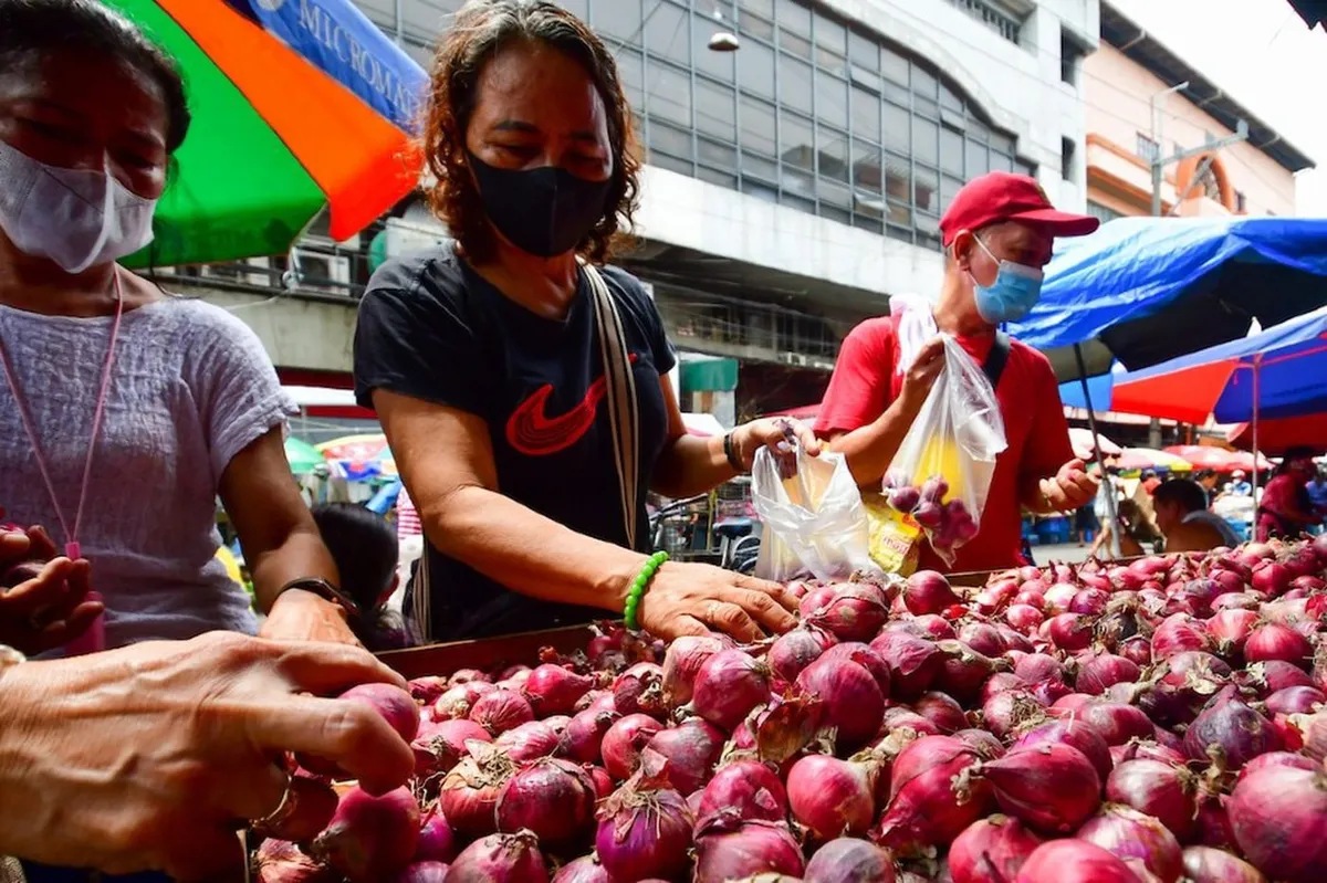 P150/kilo? Presyo ng sibuyas posibleng bumaba dahil sa import | ABS-CBN News