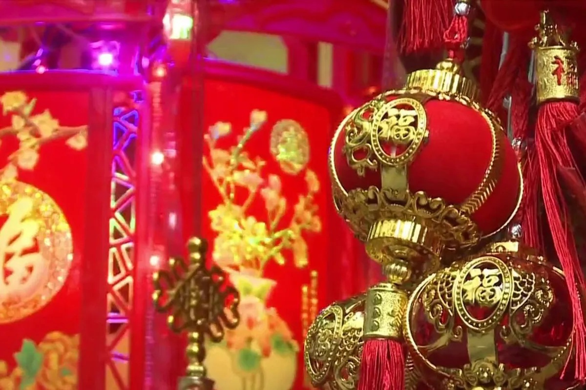 Ilang Pinoy namimili na ng pampasuwerte sa Chinese New Year | ABS-CBN News
