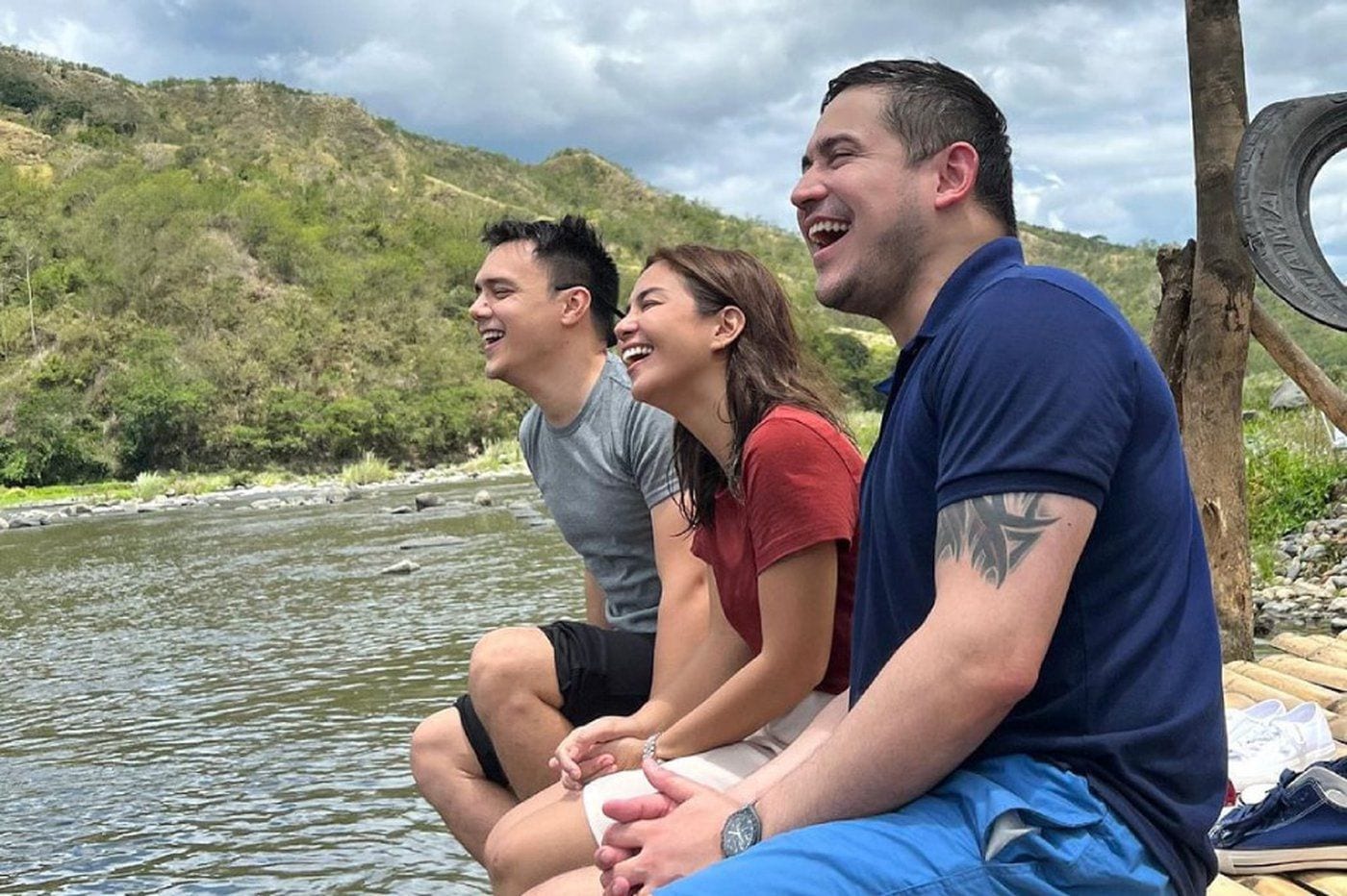 'Tabing Ilog' vibes: Photo of Patrick Garcia, Kaye Abad, Paolo Contis ...