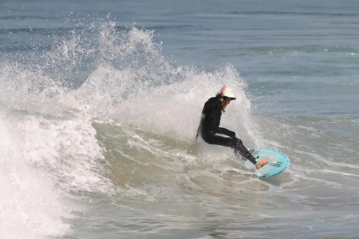 Australian surfs for more than 30 hours, smashes world record | ABS-CBN ...