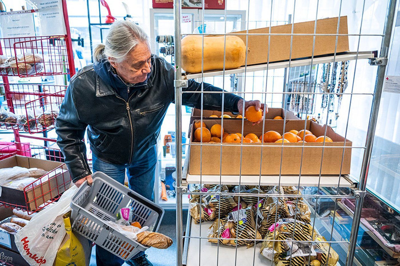 Sweden rediscovers poverty as inflation soars | ABS-CBN