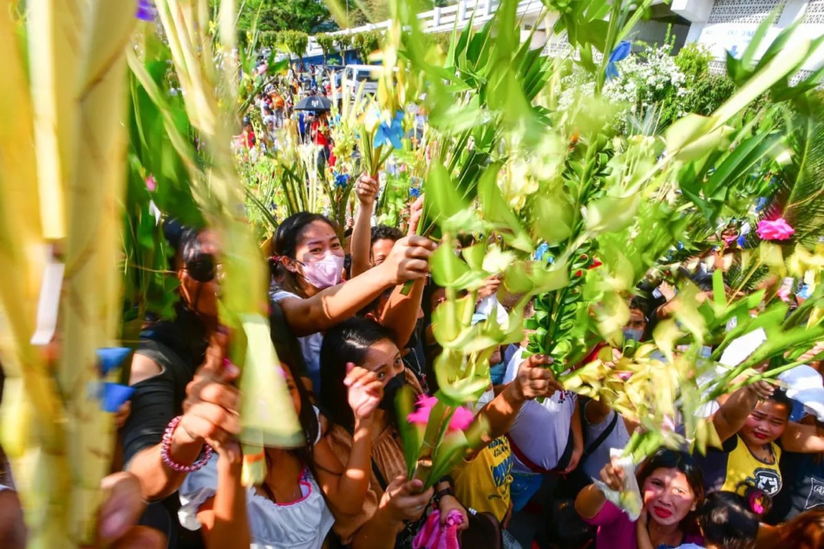 Holy Week confession schedules in Metro Manila | ABS-CBN News