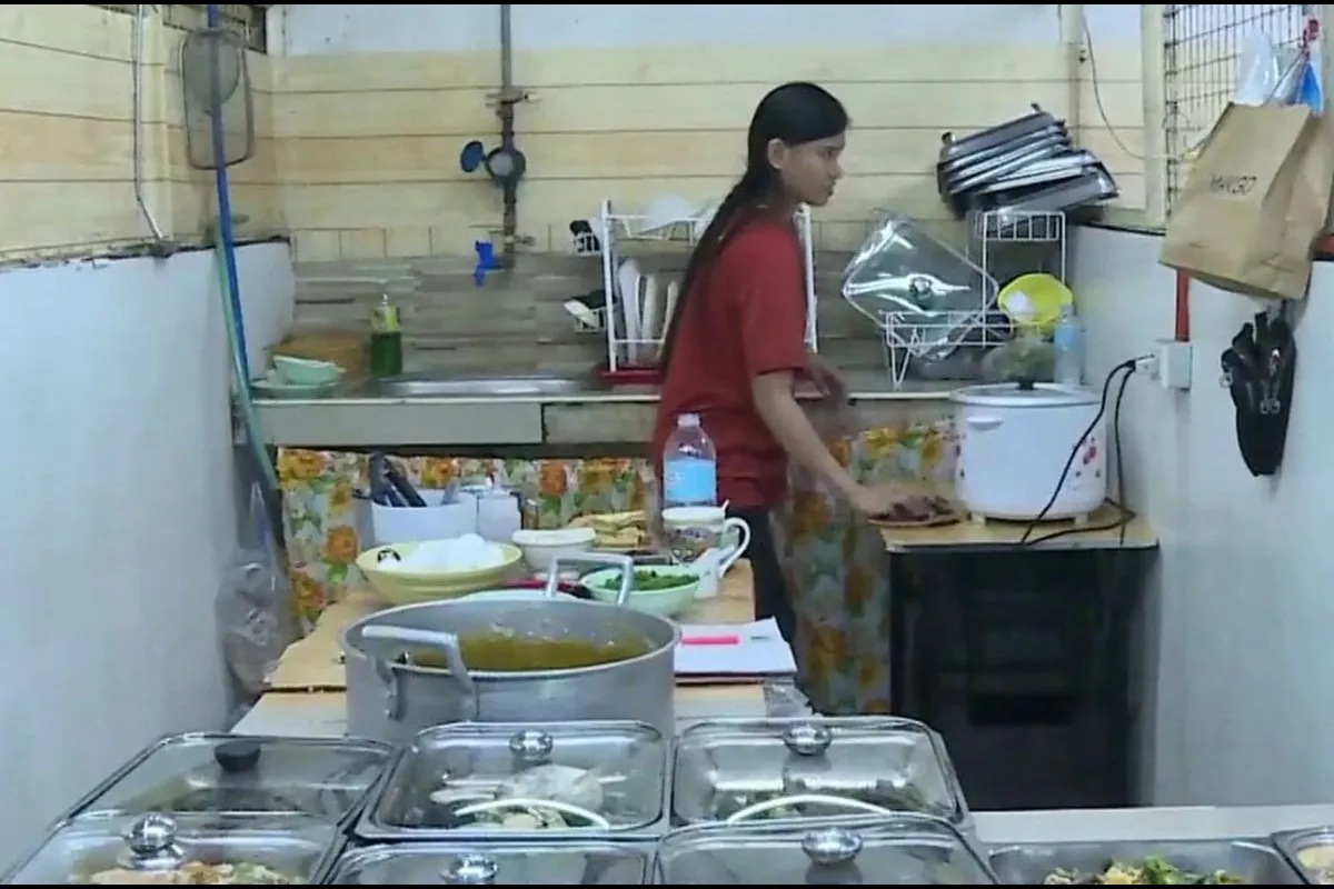 Mga karinderya dumidiskarte na lang para makatipid sa LPG | ABS-CBN News