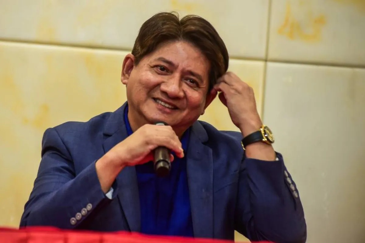 Gadon shrugs off disbarment, says being secretary 'sweeter' than being ...