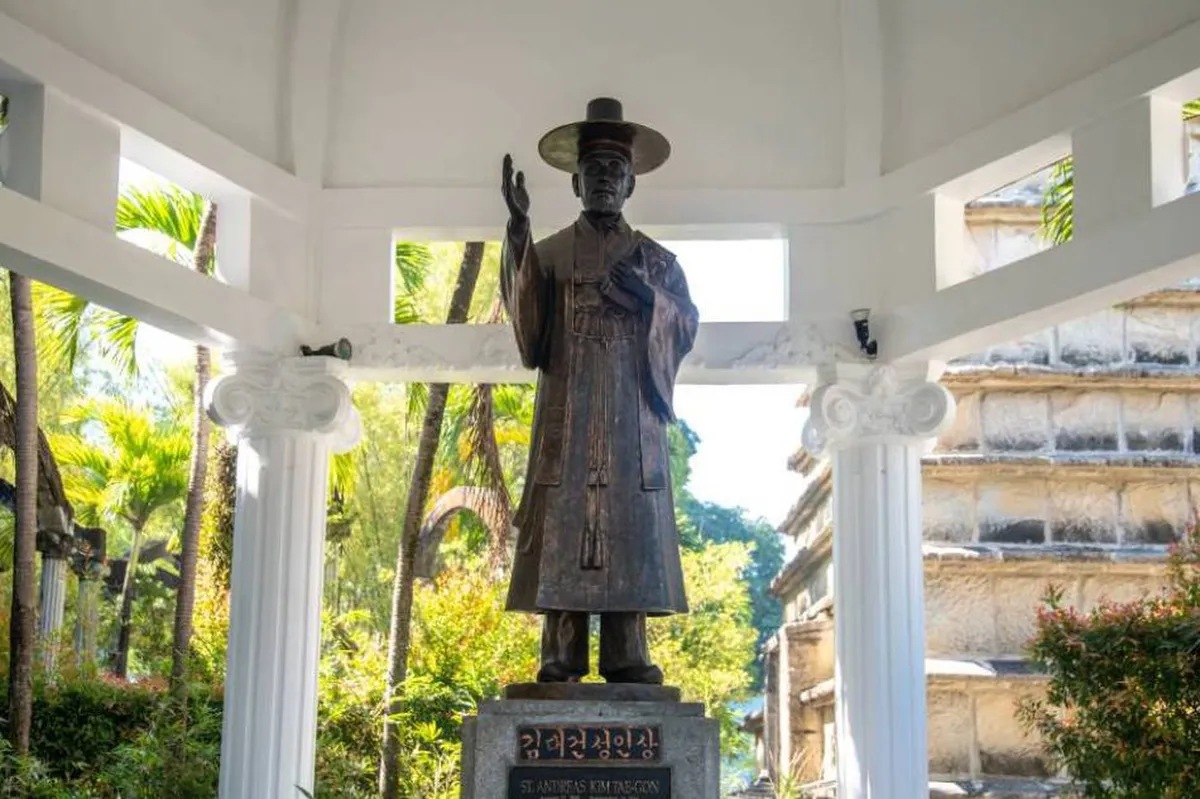 SLIDESHOW: 'Holy oppa' St. Andrew Kim Taegon leaves a piece of Korea in ...