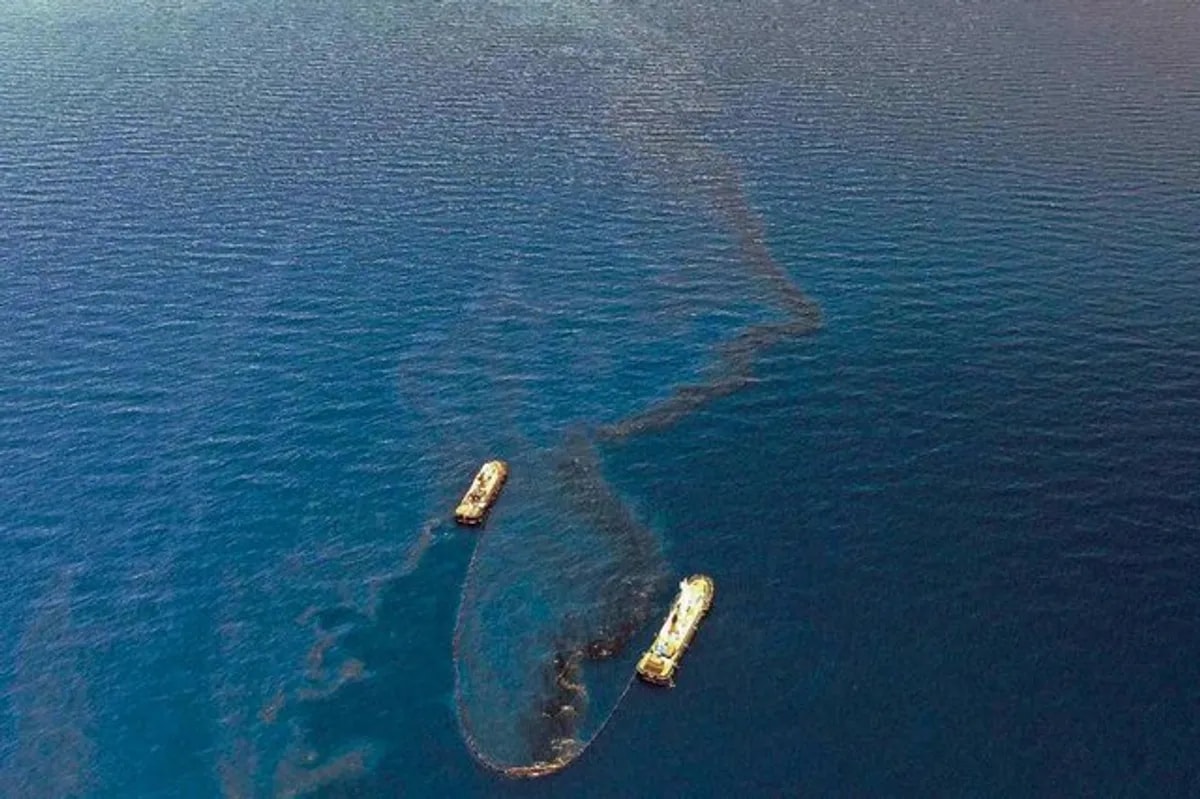 US to help Philippines clean up Mindoro oil spill: DND | ABS-CBN News