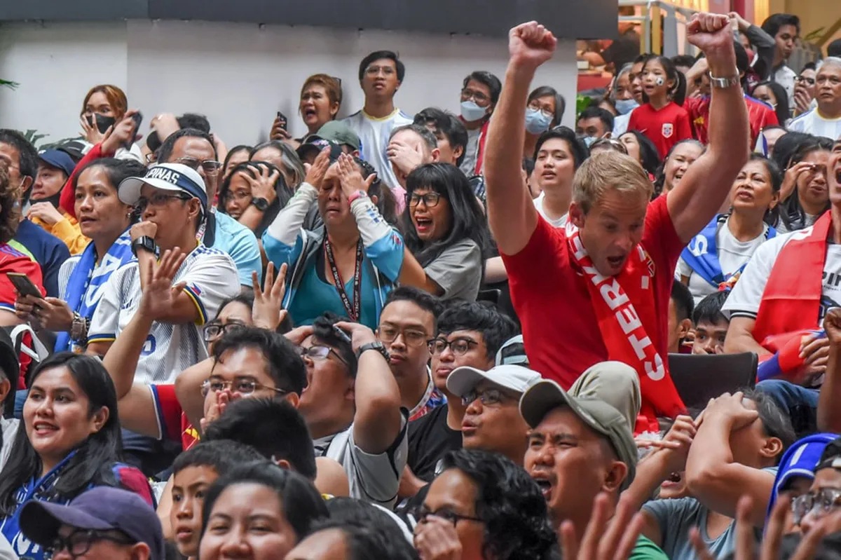Pinoy fans watch gallant stand of Filipinas at the World Cup | ABS-CBN ...