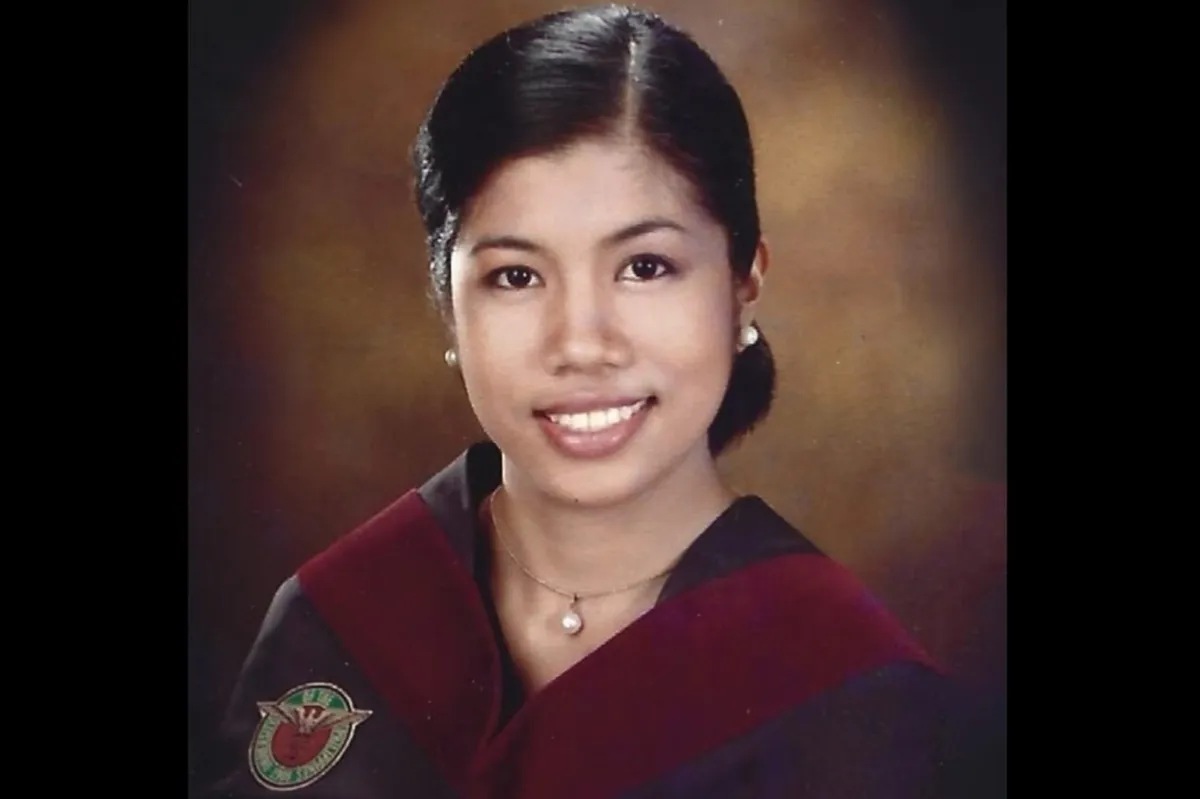 'Student emeritus': UP graduate finally gets diploma after 18 years ...