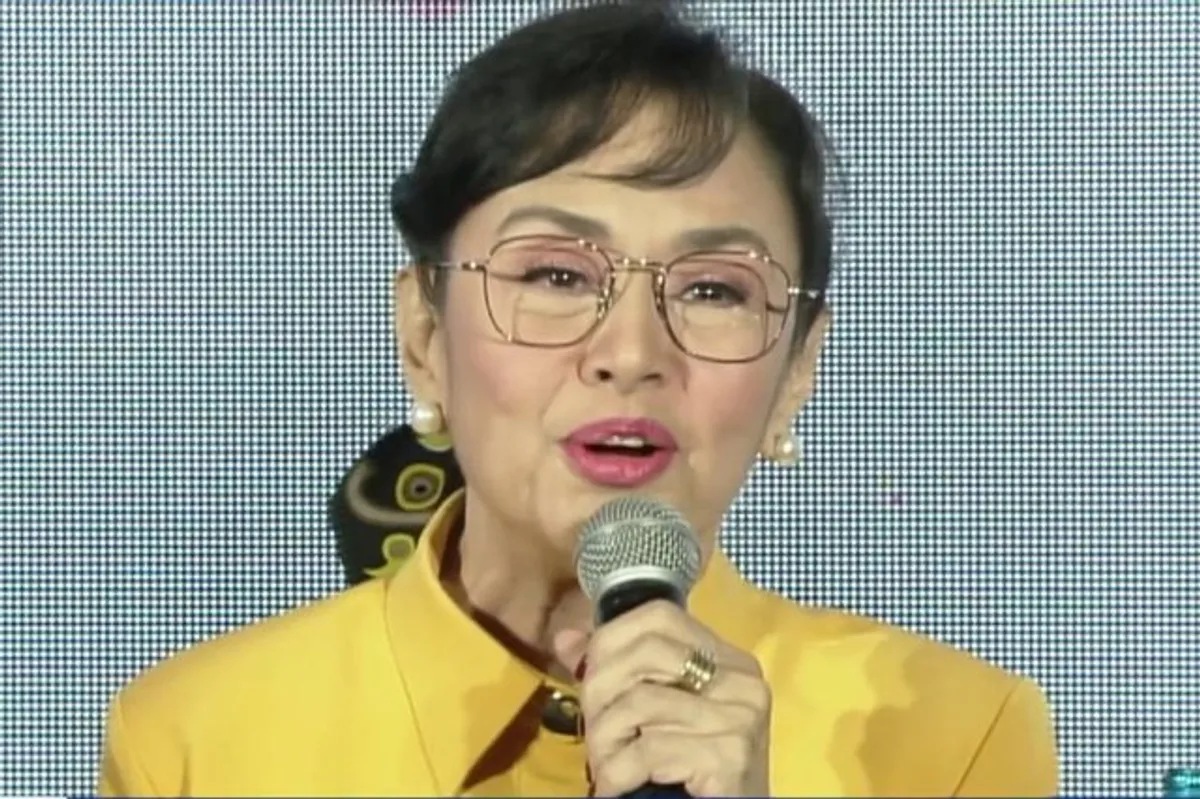 Vilma Santos, Christopher de Leon balik-tambalan sa 'When I Met You in ...