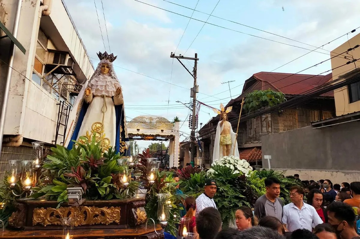 PANOORIN: 'Salubong' sa simbahan sa Malabon, dinarayo tuwing Easter ...