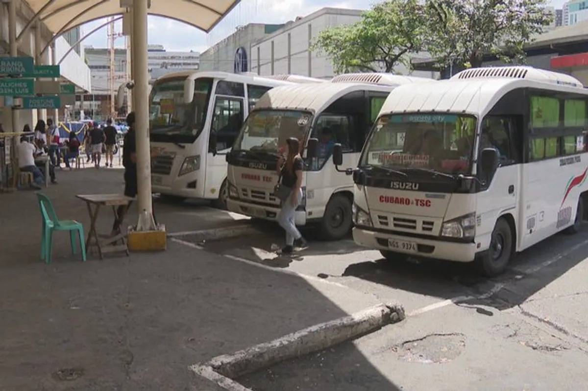 Ilang biyahe sa Araneta terminal, pinayagan | ABS-CBN News