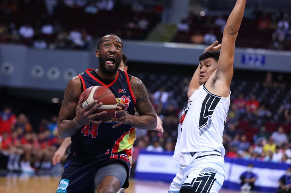 PBA: Smith powers Rain or Shine to breakthrough victory | ABS-CBN Sports