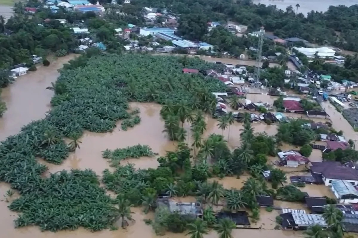 Aklan 'caught off guard' by flash foods due to Paeng - gov | ABS-CBN News