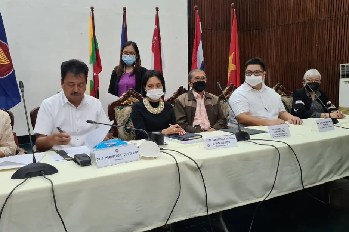 CHED, universities ink deal on accepting displaced Colegio de San ...