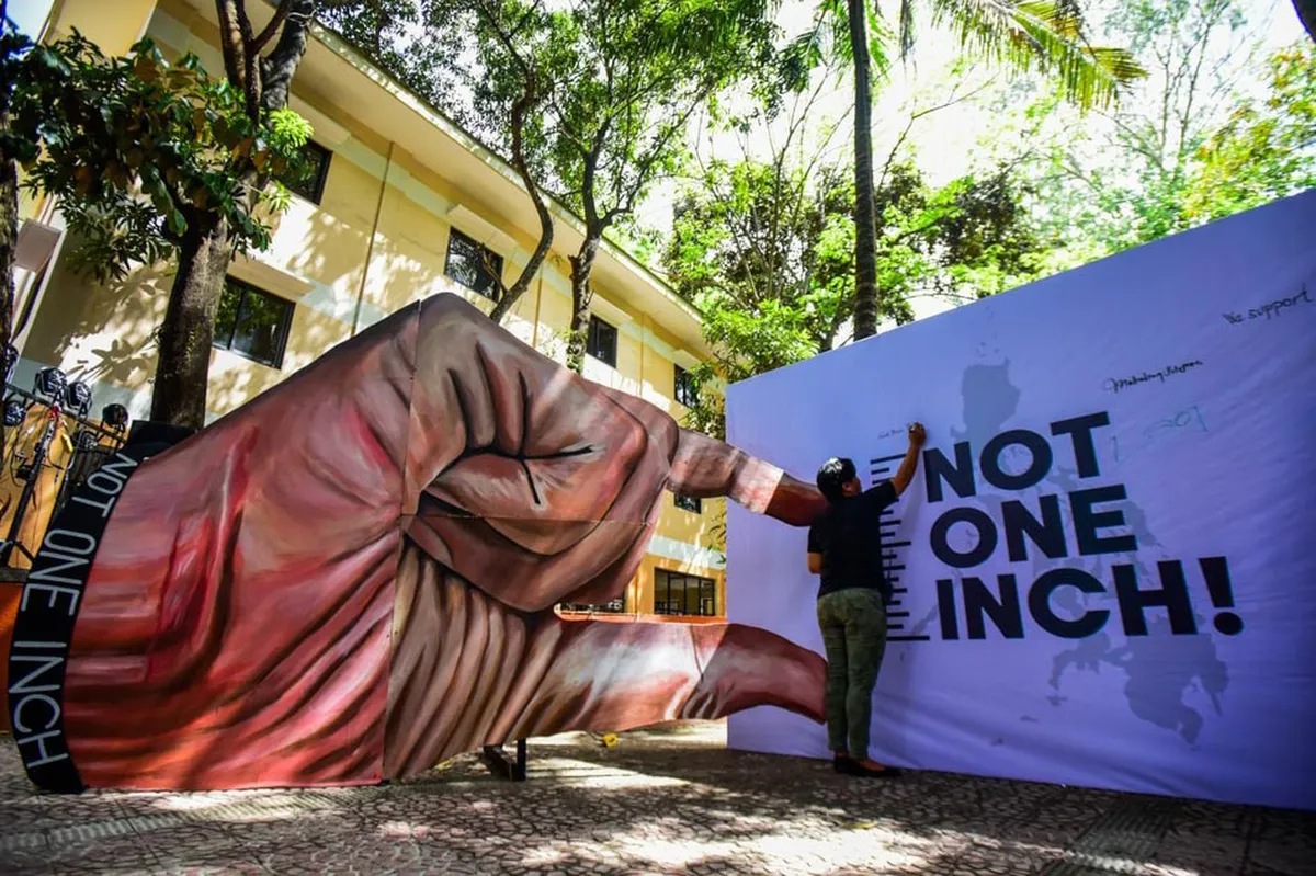 Group calls on PH to lose #NotOneInch of territory | ABS-CBN News