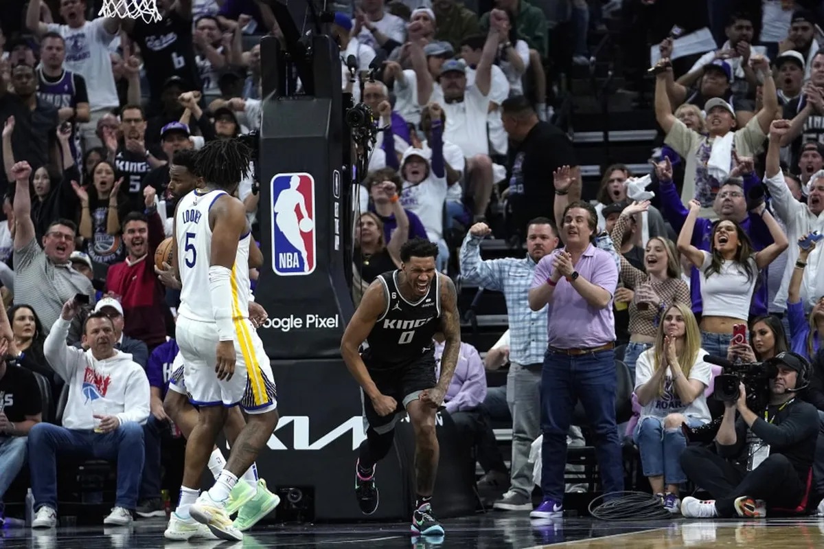 NBA: Kings edge Warriors in playoff thriller as Sixers, Celtics roll | ABS-CBN Sports