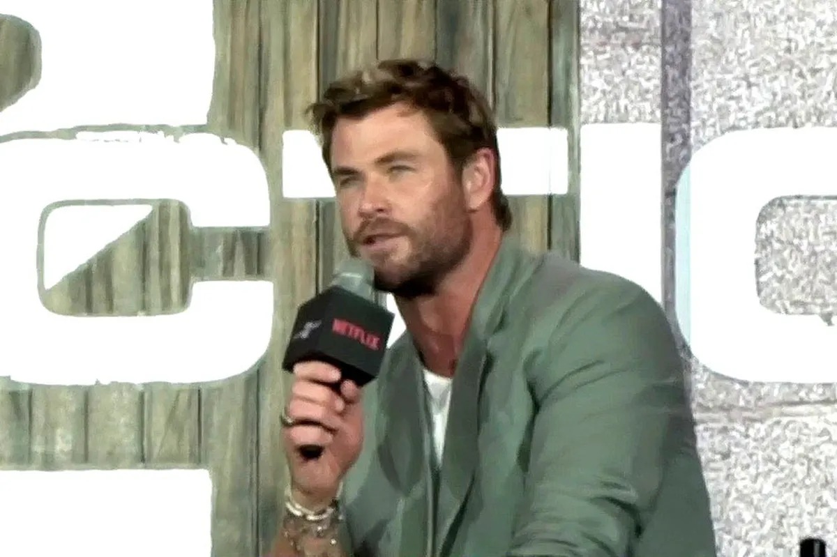 Fan meet ni Chris Hemsworth sa Pilipinas dinagsa | ABS-CBN Entertainment