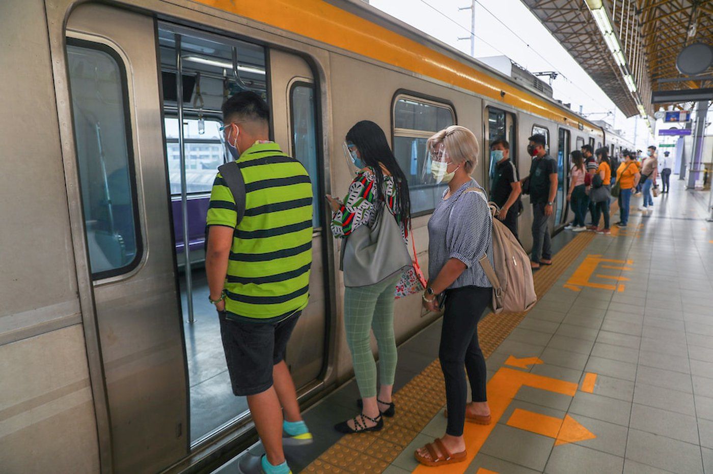No LRT fare hikes coming, says LRTA | ABS-CBN News