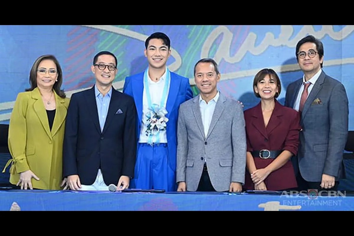 Contract Signing Photos: Darren, proud maging Kapamilya | ABS-CBN Entertainment
