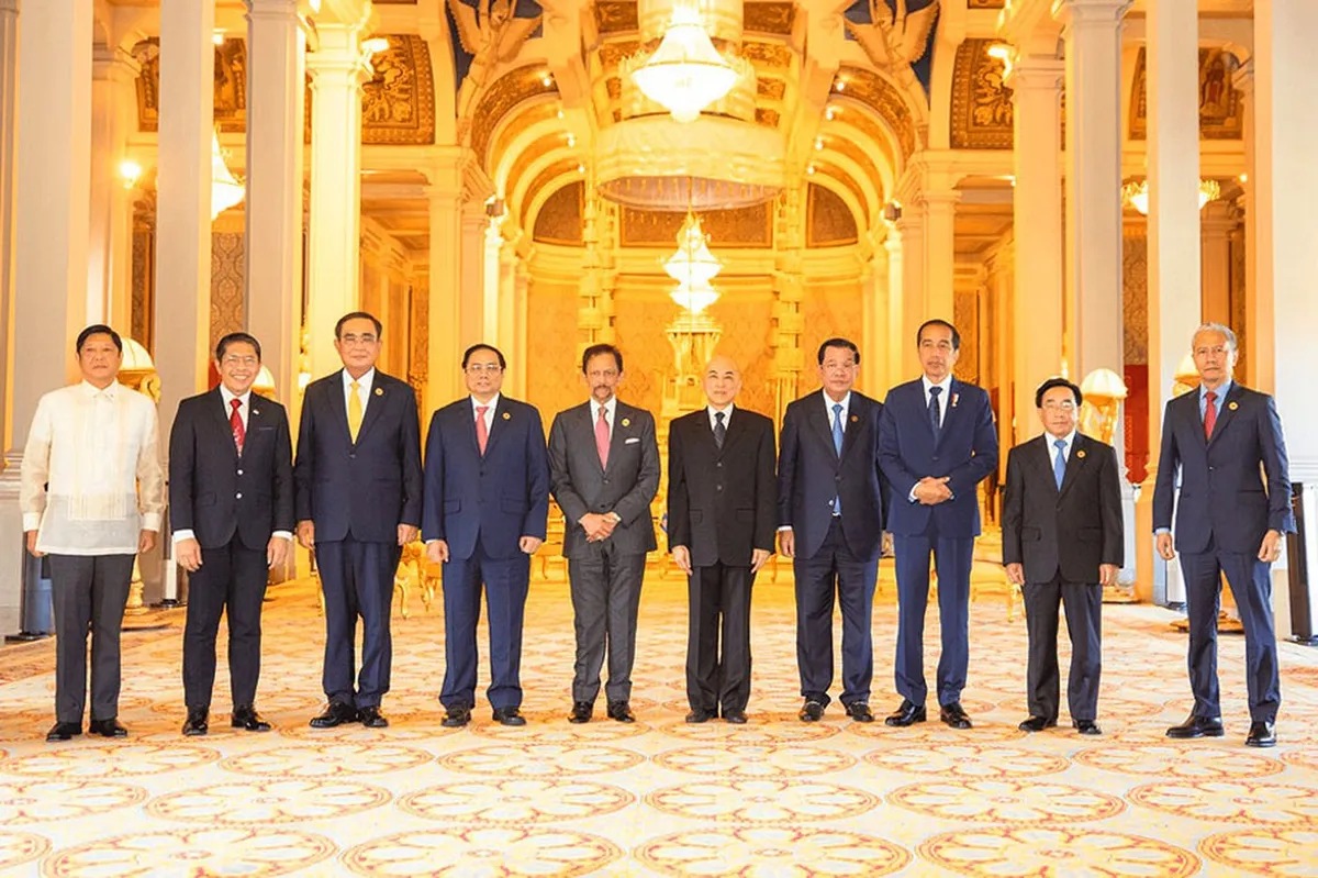Marcos Jr. meets ASEAN leaders in Cambodia | ABS-CBN News