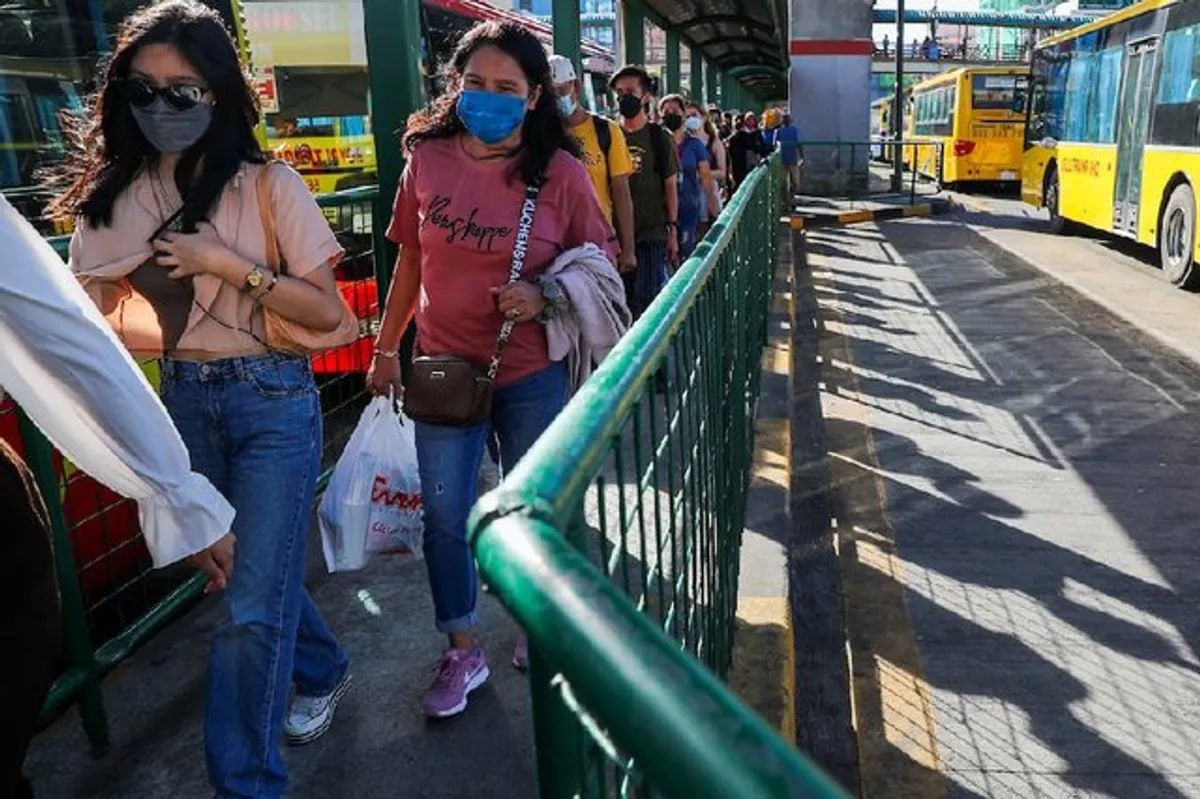 Face masks 'not a problem' so it should be continued: expert | ABS-CBN News