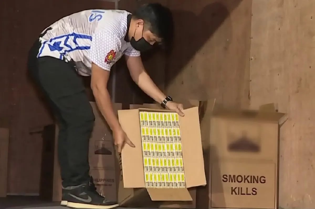 P1.44-M halaga ng pekeng sigarilyo nasabat sa Maynila | ABS-CBN News P1.44-M halaga ng pekeng sigarilyo nasabat sa Maynila | ABS-CBN News