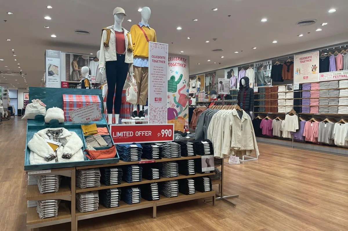 Shopping shorts: New Uniqlo store, holiday promos, and more | ABS-CBN ...