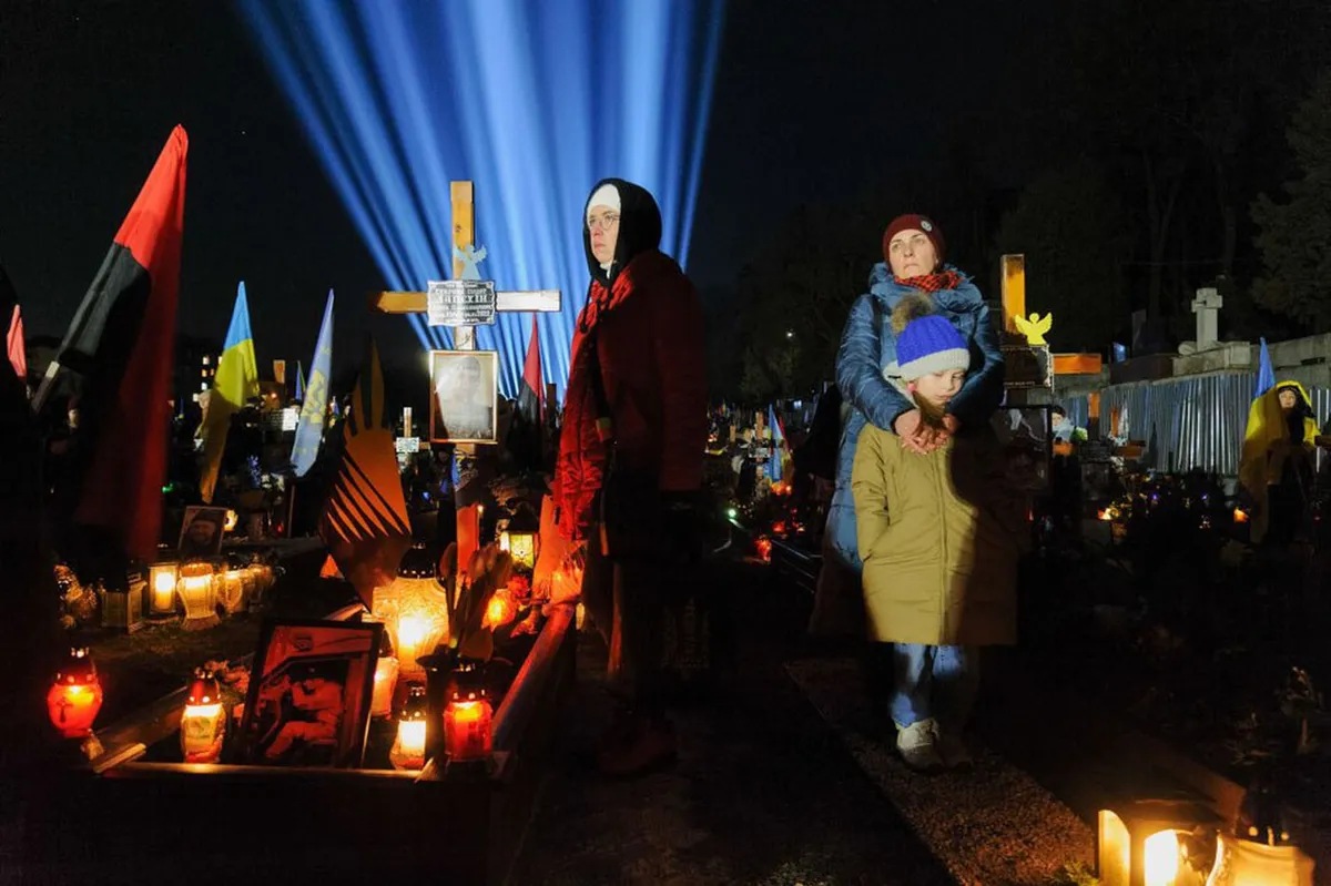Ukraine honors fallen soldiers thru ‘Rays of memory’ | ABS-CBN