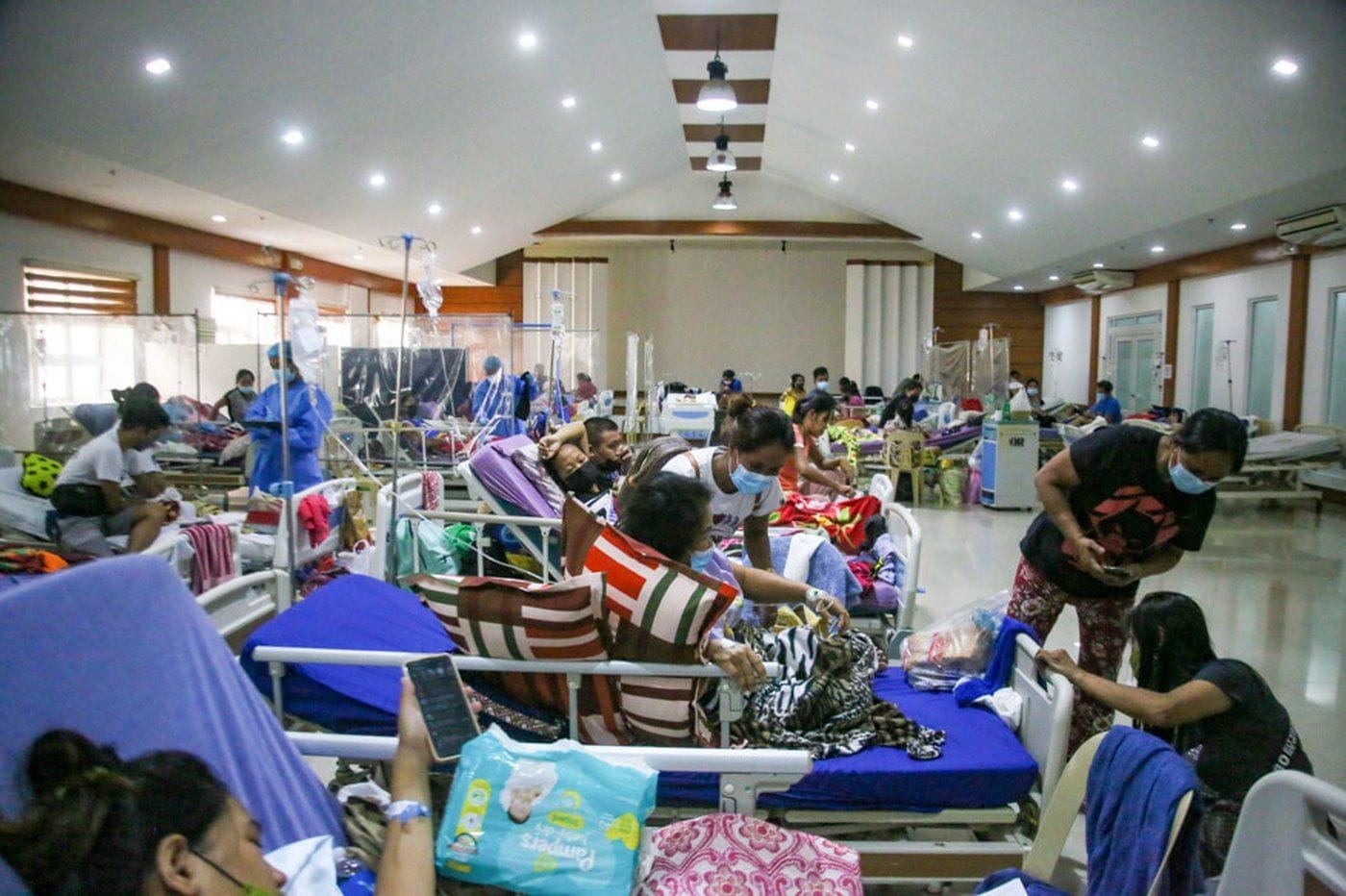 Filipino patients shoulder 34 to 44 pct of their hospital expenses ...