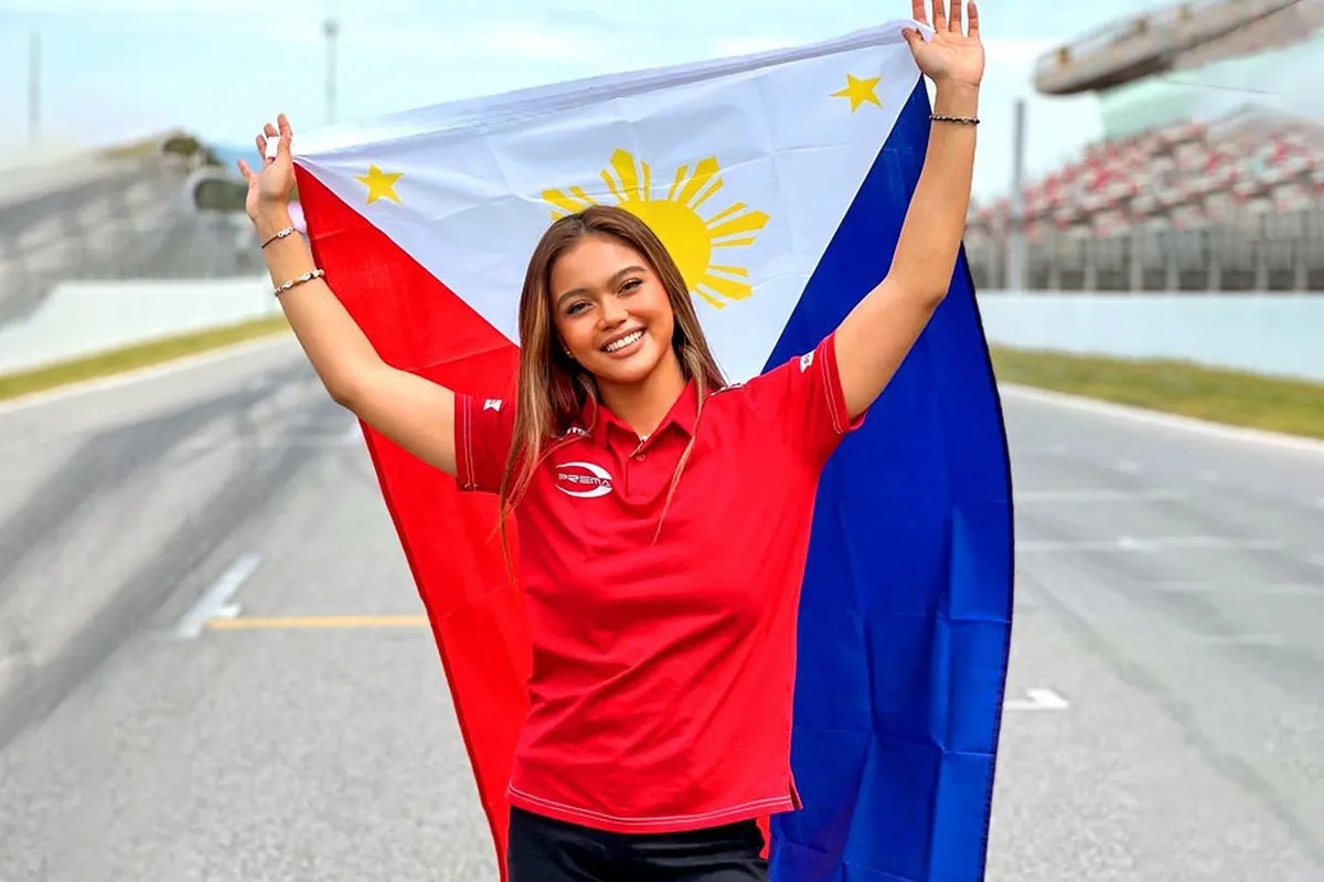 F1 Academy: Bianca Bustamante gets podium in inaugural all-female race ...