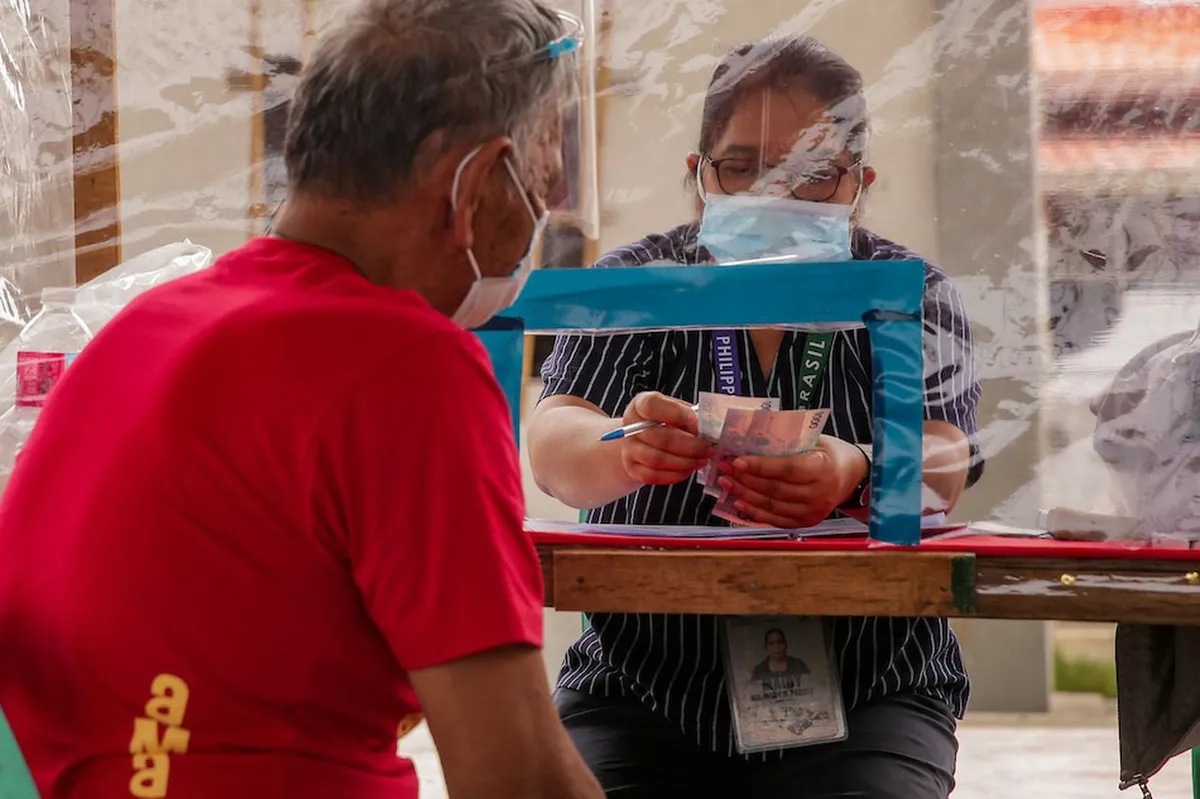 Ilang benepisyaryo ng 4Ps umaasang makakatanggap ng 'dagdag ayuda ...