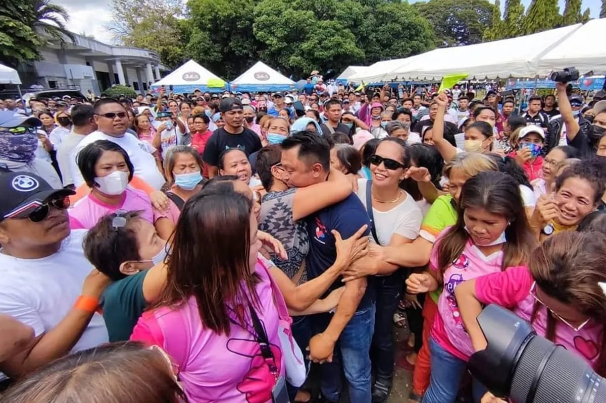 Teves leaves Negros Oriental capitol after weeklong standoff | ABS-CBN News Teves leaves Negros Oriental capitol after weeklong standoff | ABS-CBN News