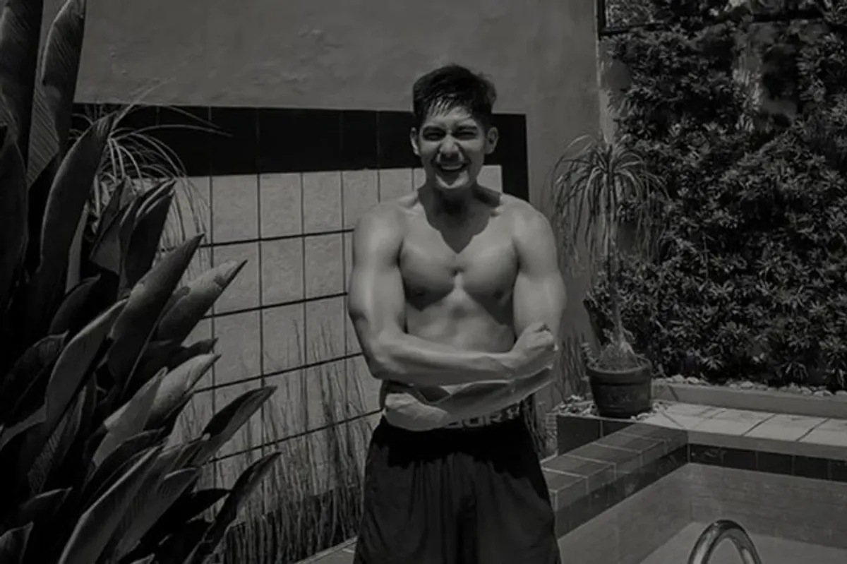 Ready for daring roles? Robi Domingo flexes muscles in rare topless ...