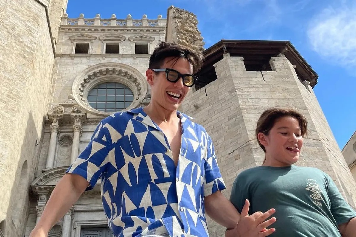 Jake Ejercito takes daughter Ellie to see La Sagrada Familia in Spain ...