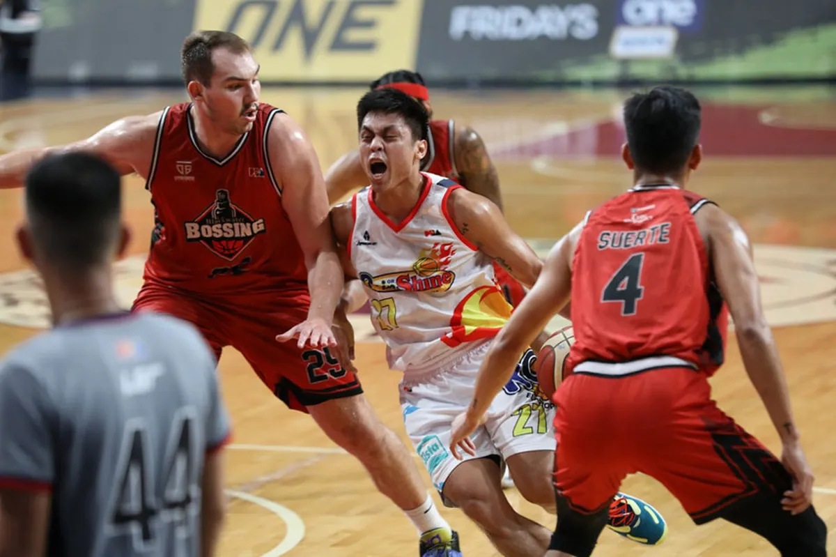 PBA: Rain Or Shine scores crucial win vs. Blackwater to fan playoff hopes | ABS-CBN Sports