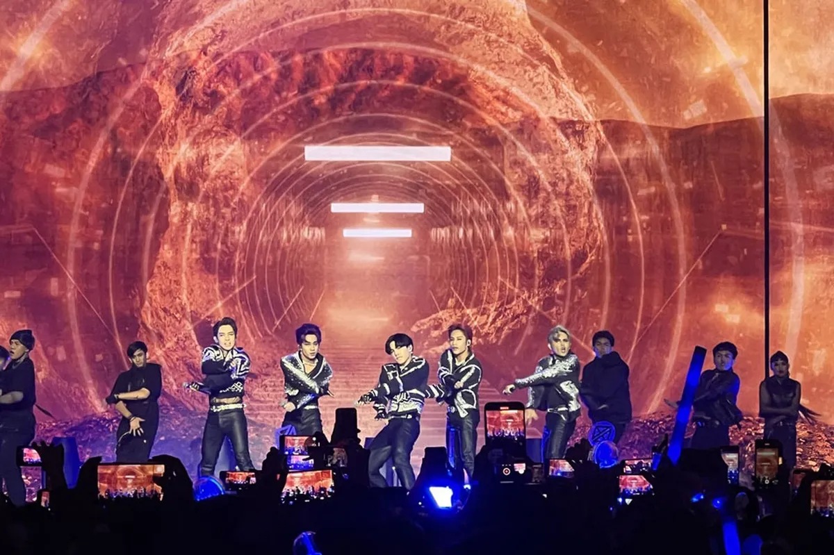 ‘Where you at?’: SB19 reconnects with A’TIN in 'WYAT' kick off concert ...