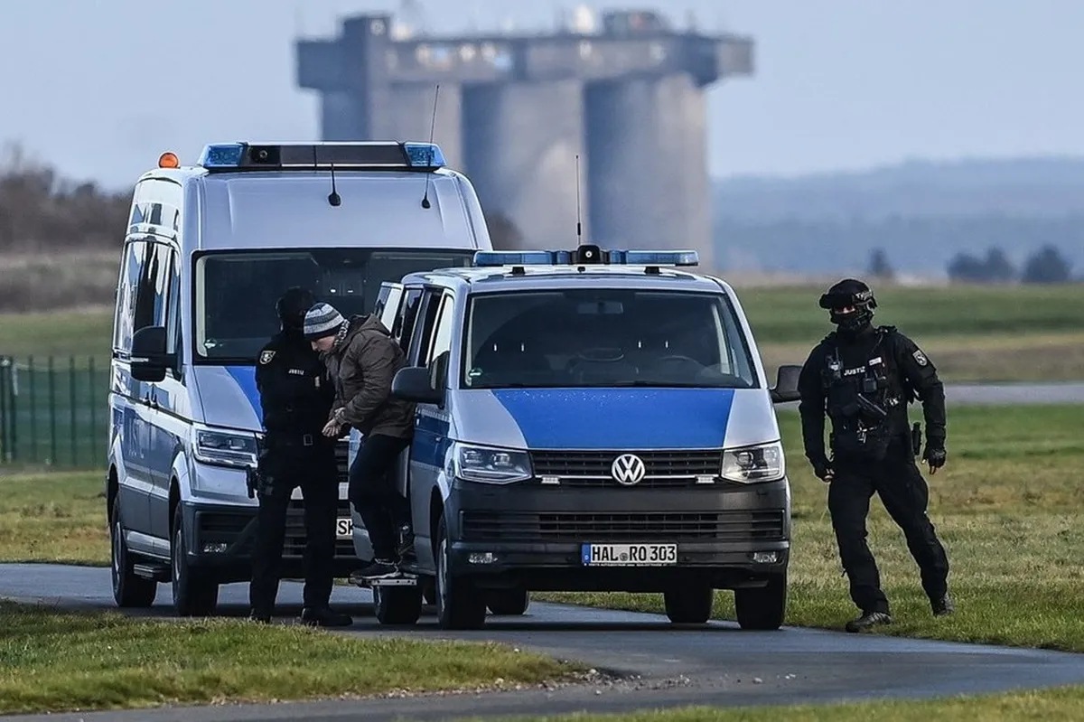 Notorious far-right German attacker takes hostages in jail | ABS-CBN