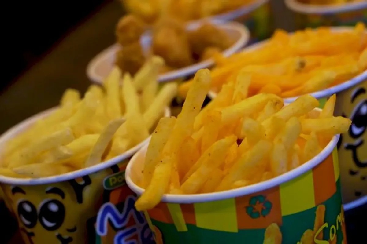 Filipino fries brand Potato Corner opens branch in London | ABS-CBN ...