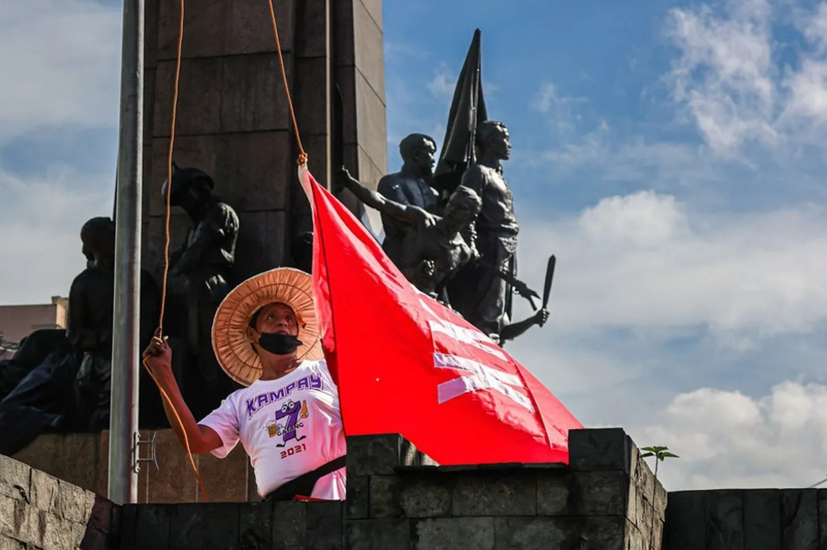 Raising the flag for Bonifacio Day | ABS-CBN News