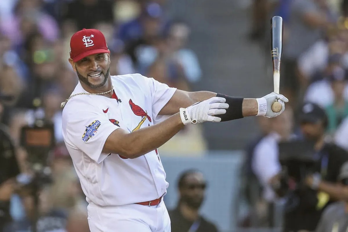 Cardinals slugger Pujols joins baseball's elite 700-homer club | ABS ...