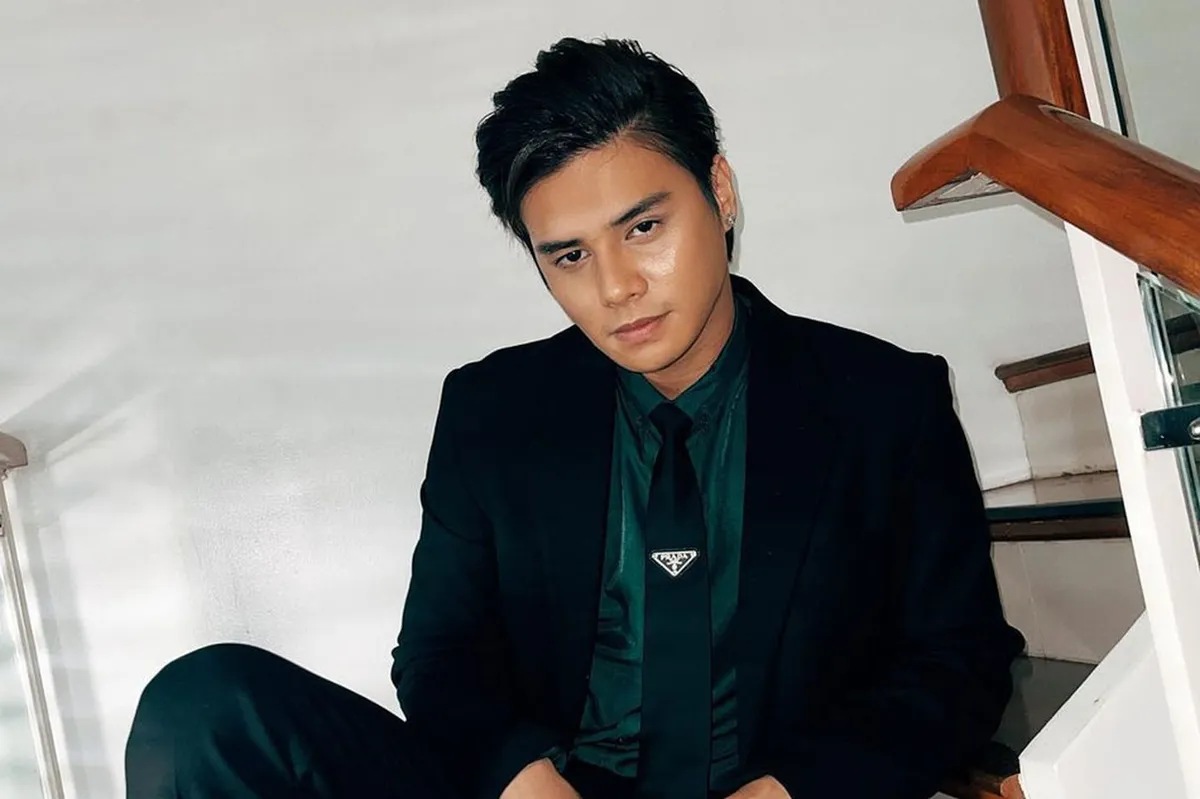 Ronnie Alonte raves about working with 'legend' Joey de Leon | ABS-CBN Entertainment