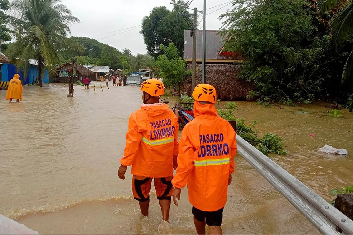 Over 600 flee homes in Bicol amid massive flooding | ABS-CBN News